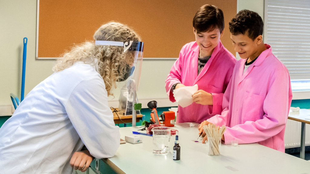 tweetalig onderwijs | Maartenscollege Haren